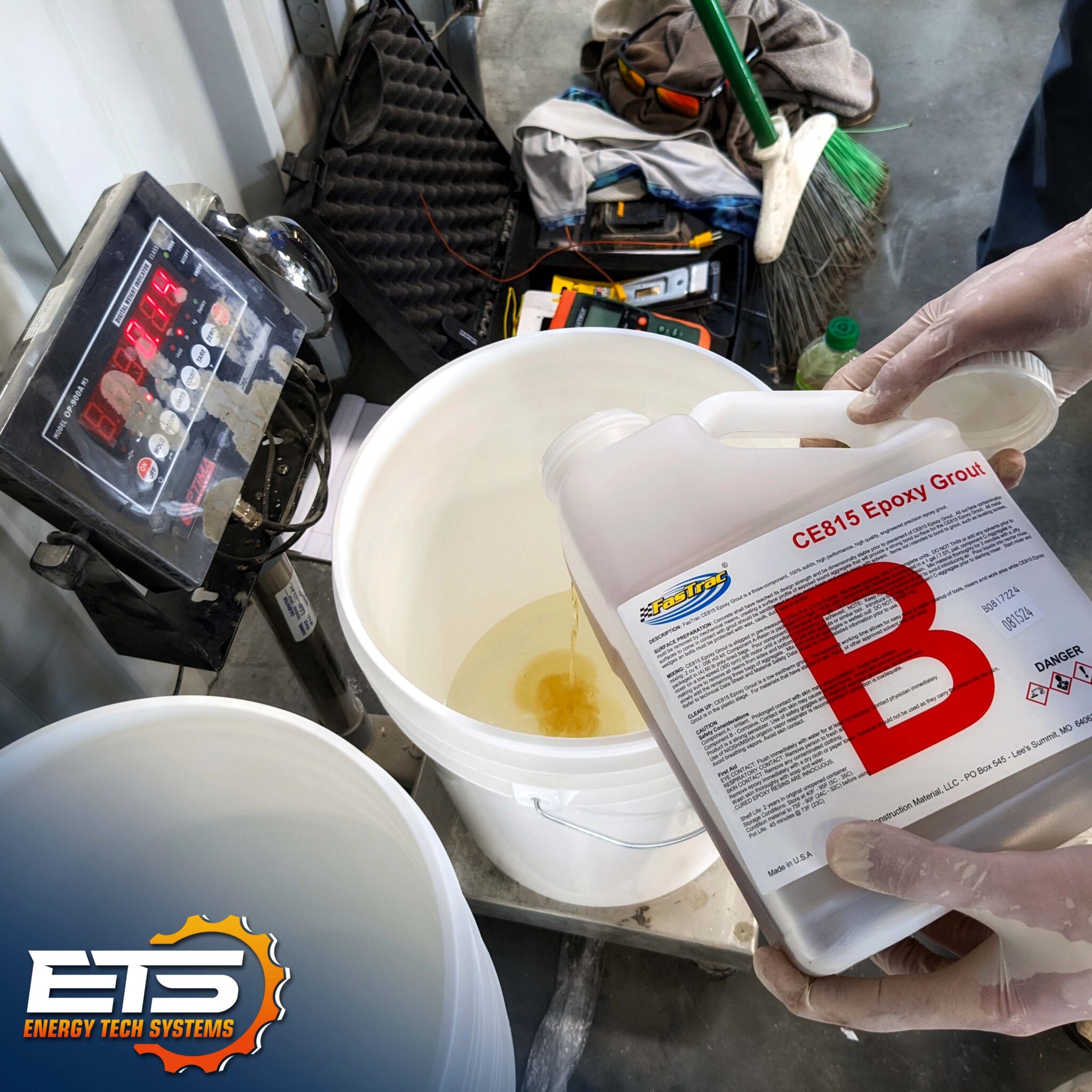 Low Clearance Grouting - FasTrac CE815 Epoxy Grout